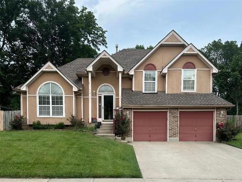 2327 Montgall Ave, Kansas City, MO 64127 | 17 Photos - Movoto