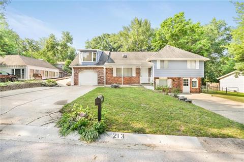 4842 N White Ave, Kansas City, MO 64119 | 34 Photos | MLS #2441845 - Movoto