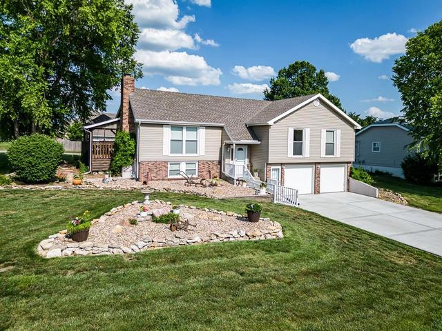 3713 N 154th St, Basehor, KS 66007 | 32 Photos | MLS #2441827 - Movoto