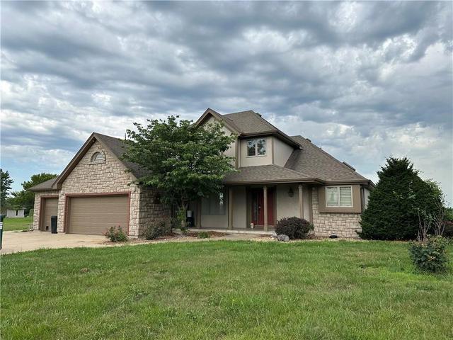 1652 NW Skyline Dr, Butler, MO 64730 | 25 Photos - Movoto