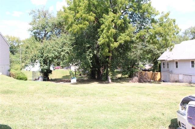 1401 Walker Ave, Kansas City, KS 66104 | 8 Photos - Movoto