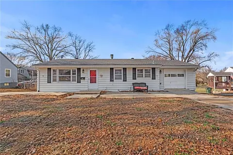 506 S 17th St, Leavenworth, KS 66048 | 1 photo - Movoto