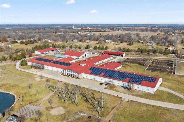 9100 Cedar Niles Road Rd, Lenexa, KS 66227 | 86 Photos - Movoto