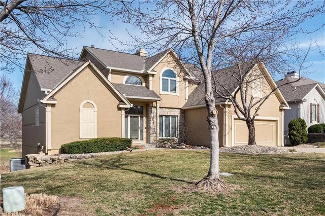 Falcon Ridge Villas, Lenexa, KS Real Estate & Homes For Sale - Movoto