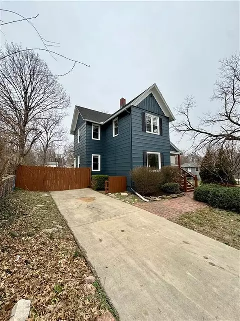 1508 Newman St, Leavenworth, KS 66048 - Movoto