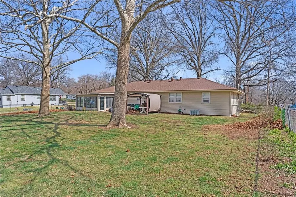 2938 N 67th St, Kansas City, KS 66104 | 15 Photos - Movoto