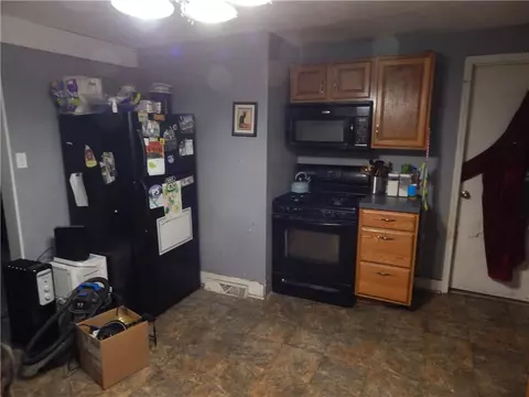 216 W Dolman St, Saint Joseph, MO 64505 | 14 Photos - Movoto