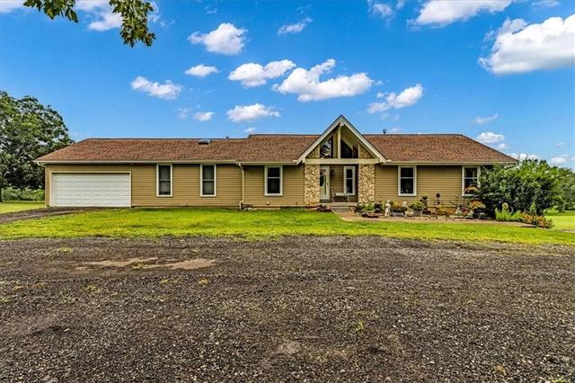 Trimble, MO Homes with Pool For Sale - Movoto