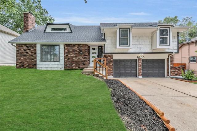 1005 Brookside Dr, Raymore, MO 64083 | 41 Photos - Movoto