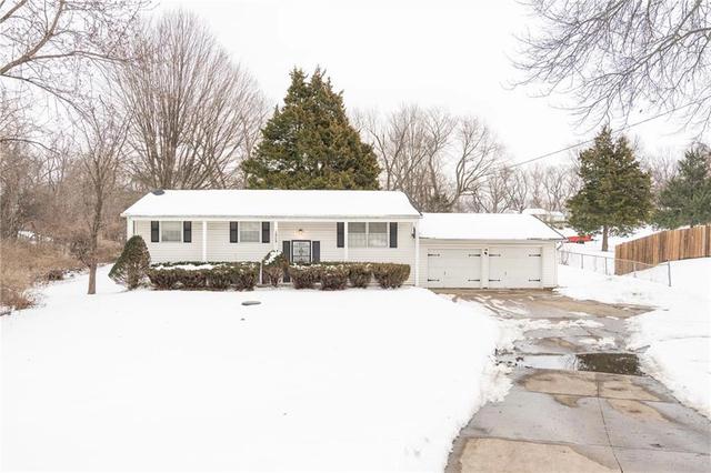 1909 S Lees Summit Rd, Independence, MO 64050 | MLS# 2525943 | 52 ...