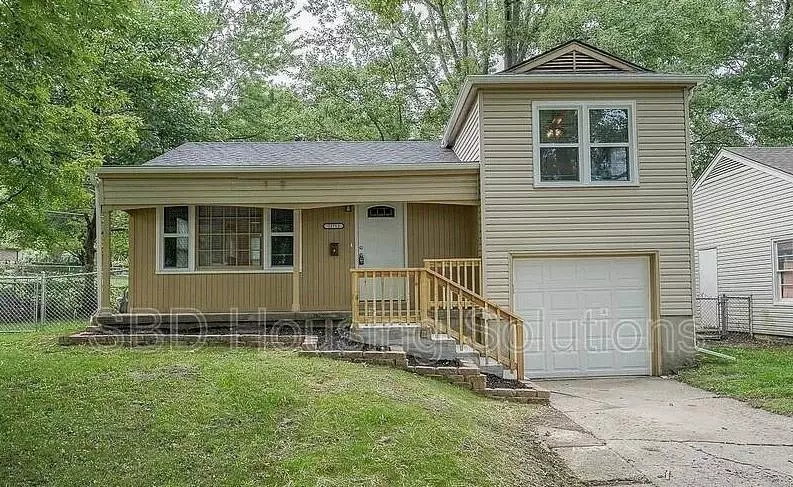 11713 E 30th Ter, Independence, MO 64052 | MLS# 2530839 | 1 photo - Movoto