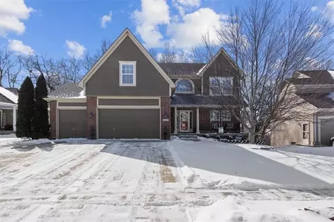 3405 SW Windemere Dr, Lees Summit, MO 64082 | MLS# 2515823 | 61 Photos - Movoto