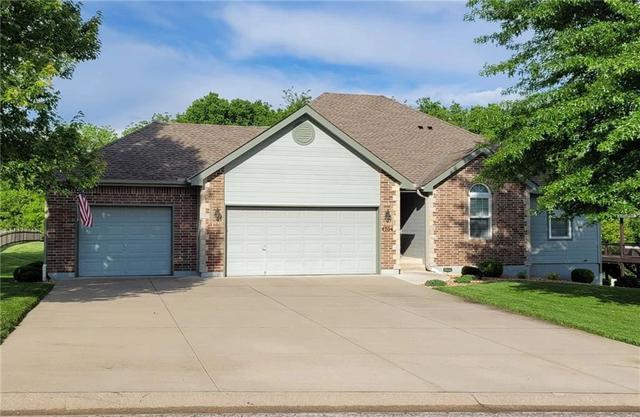 1704 Mystery Hill Dr, Pleasant Hill, MO 64080 | MLS# 2536168 | 39 ...