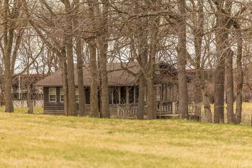 20449 Us 169 Hwy, Saint Joseph, MO 64505 | MLS# 2539631 | 97 Photos ...