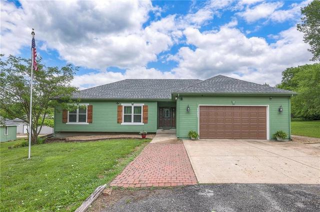 24221 Trail Ridge Pass, Cleveland, MO 64734 | MLS# 2546255 | 45 Photos ...