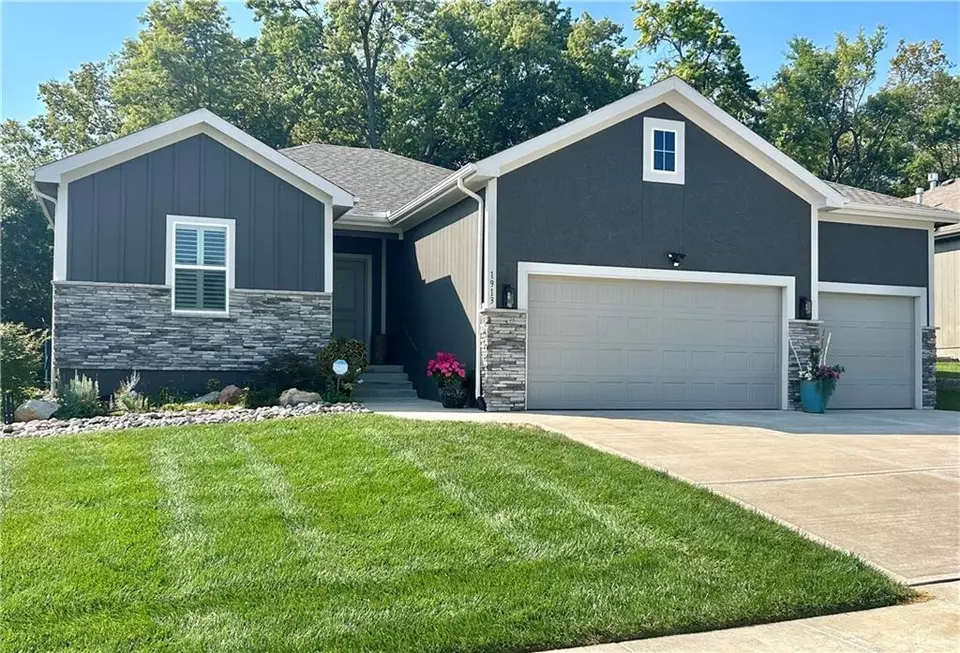 1913 Creek View Ln, Raymore, MO 64083 | MLS# 2575054 | 1 photo - Movoto