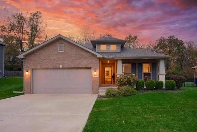 4754 Lakecrest Dr, Shawnee, KS 66218 | MLS# 2585375 | 35 Photos - Movoto