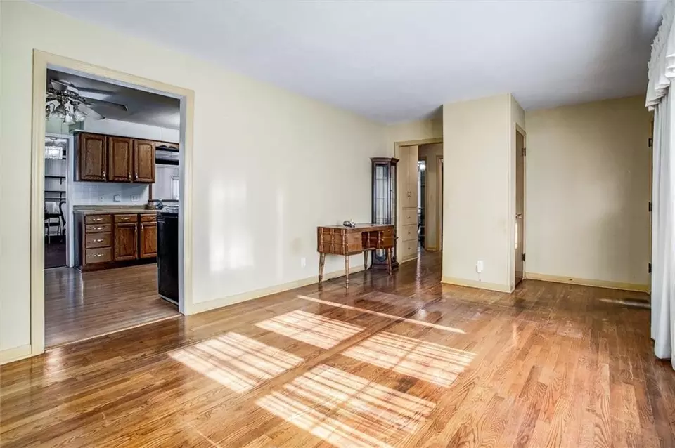 11224 W 66th Ter, Shawnee, KS 66203 | MLS# 2594898 | 28 Photos - Movoto