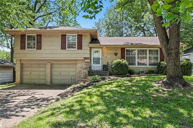 10409 E 79th Ter, Raytown, MO 64138 | MLS# 2618937 | 30 Photos - Movoto