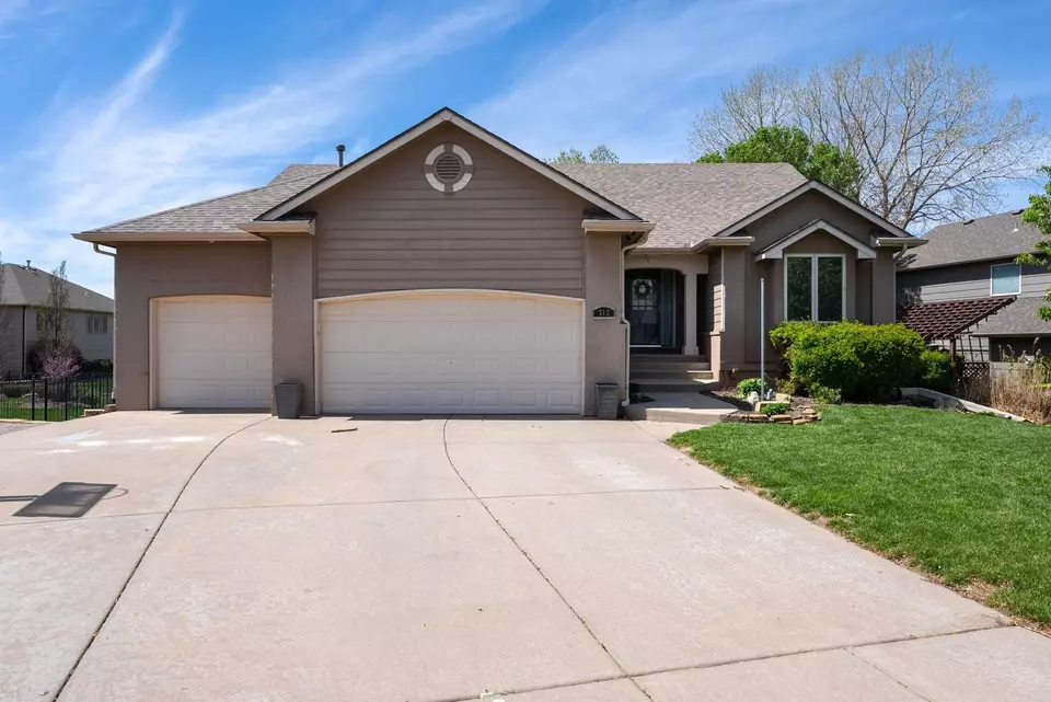 313 N Jaax St, Wichita, KS 67235 | 33 Photos - Movoto