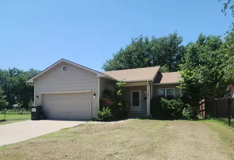 1901 N Ash St, Wichita, KS 67214 | 16 Photos - Movoto