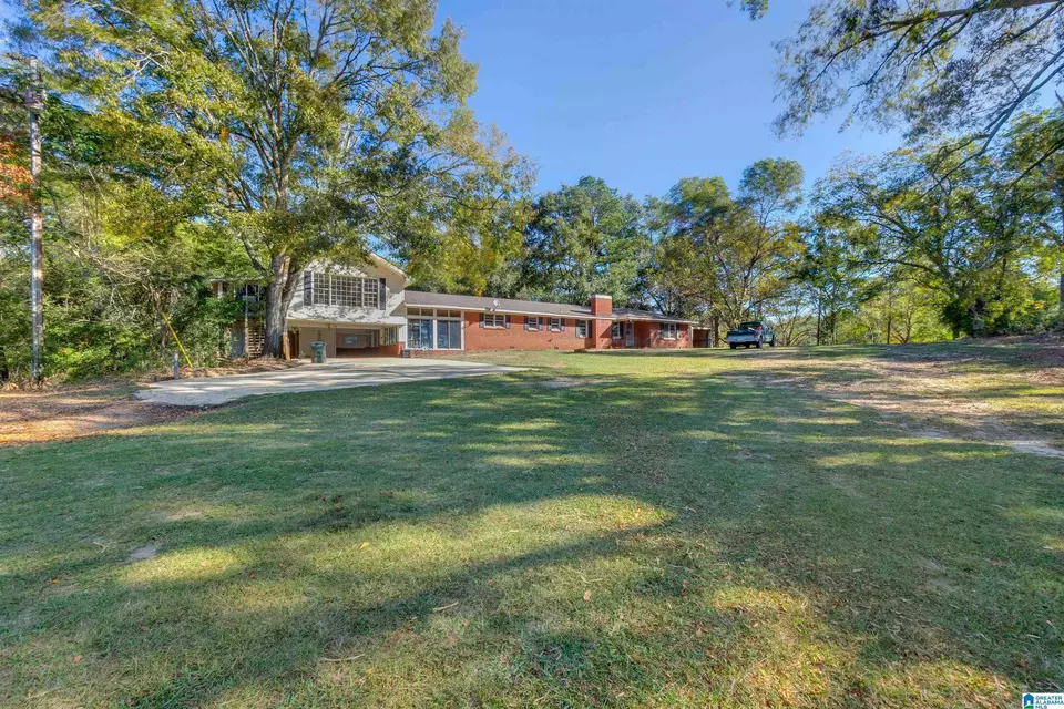 900 Studdard Dr, Clanton, AL 35045 | 52 Photos - Movoto