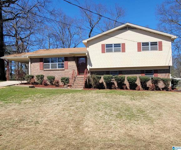 1811 Donafred Rd, Fultondale, AL 35068 | MLS# 21412415 | 40 Photos - Movoto