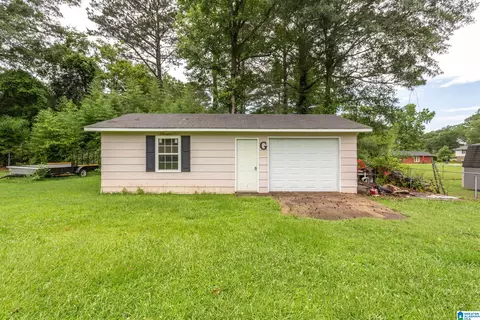 2120 Deborah Ln, Oxford, AL 36203 | MLS# 21430900 | 24 Photos - Movoto