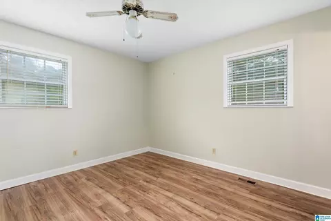 2120 Deborah Ln, Oxford, AL 36203 | MLS# 21430900 | 24 Photos - Movoto