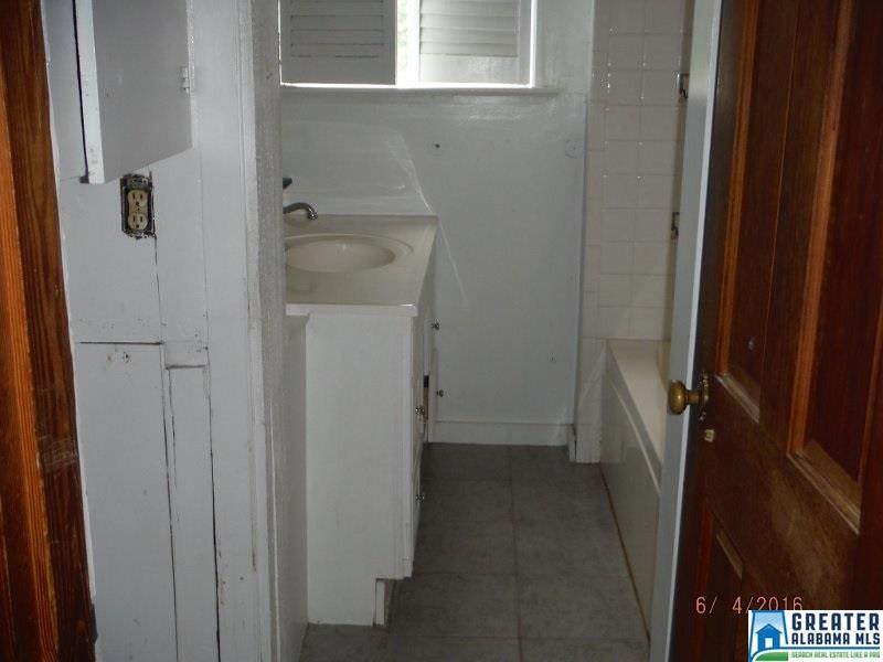 1215 Old Downing Mill Rd, Anniston, AL 36207 | 28 Photos | MLS #752642 ...