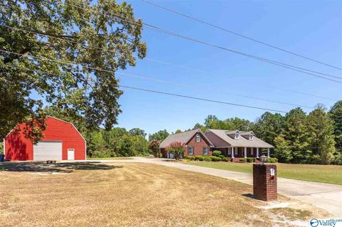 24 Hokes Bluff Homes for Sale - Hokes Bluff AL Real Estate - Movoto