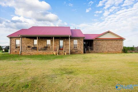 2061 County Road 460, Mount Hope, AL 35651 | 39 Photos | MLS #1822380 ...
