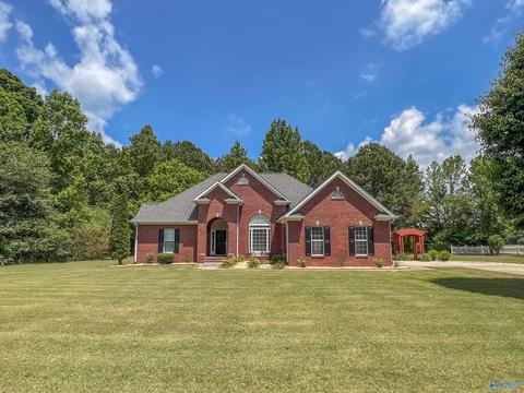 610 Summertree Way, Arab, AL 35016 | 41 Photos | MLS #1835679 - Movoto