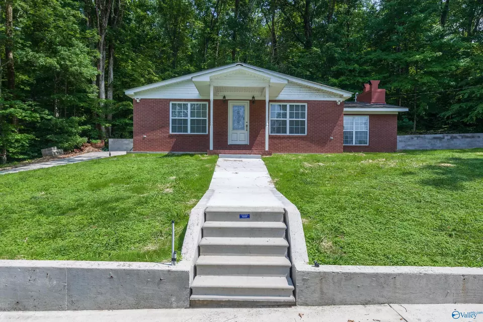 183 County Road 24, Scottsboro, AL 35769 | 27 Photos - Movoto