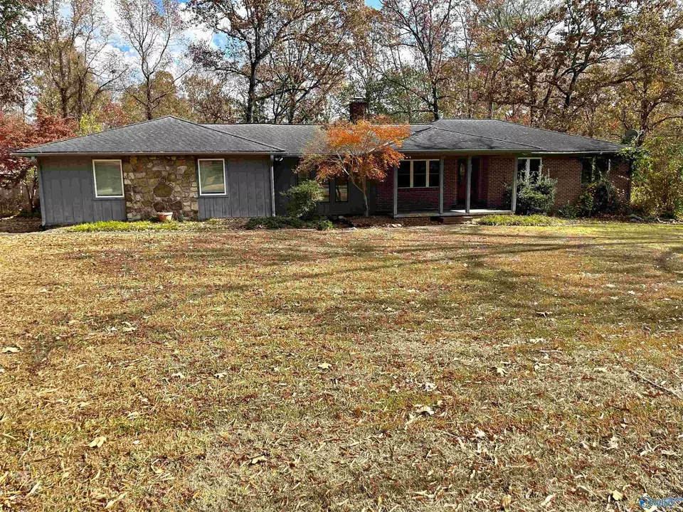 507 Mary St, Centre, AL 35960 - Movoto