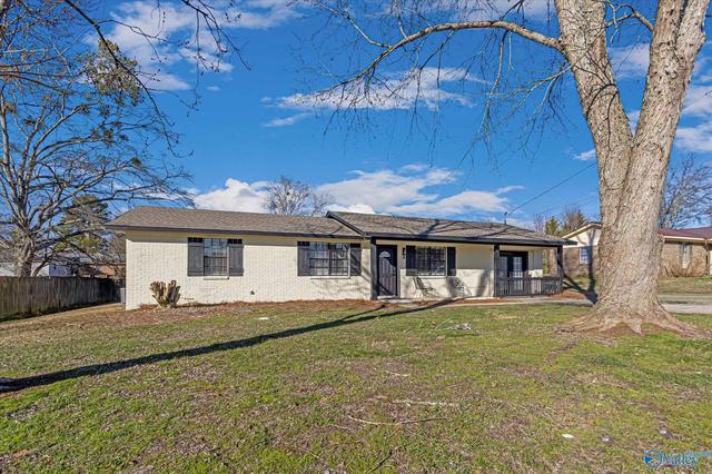 533 Half Section Line Rd, Albertville, AL 35950 | 30 Photos - Movoto