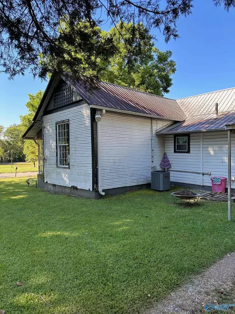 16 W Wilkinson Ave, Gadsden, AL 35904 | 33 Photos - Movoto