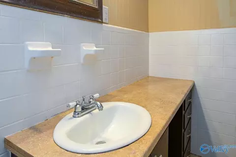 1801 Magnolia St, Decatur, AL 35601 | 42 Photos - Movoto