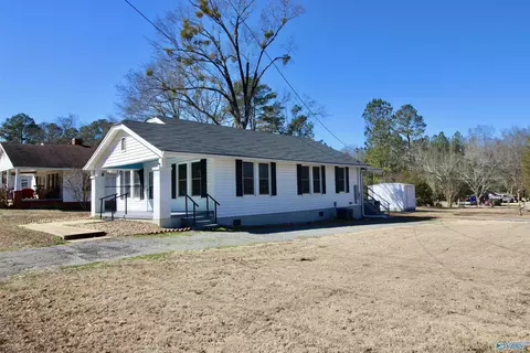 319 Cedar Bluff Rd, Centre, AL 35960 | 27 Photos - Movoto
