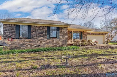 932 8th Ave, Arab, AL 35016 | 28 Photos - Movoto