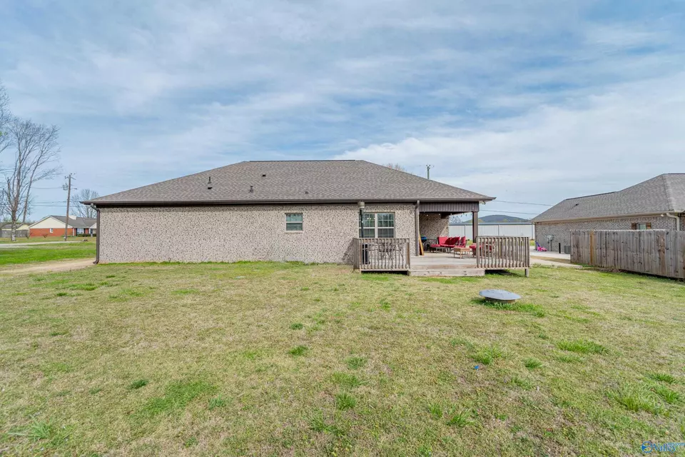560 Moontown Cir, Huntsville, AL 35811 | 23 Photos - Movoto