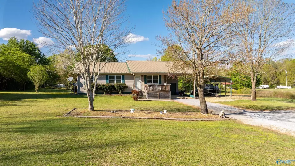 5545 County Road 22, Centre, AL 35960 | 19 Photos - Movoto