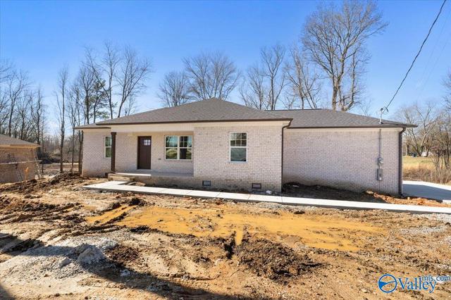 492 Askea Grove Ln, Arab, AL 35016 | MLS# 21881153 | 22 Photos - Movoto