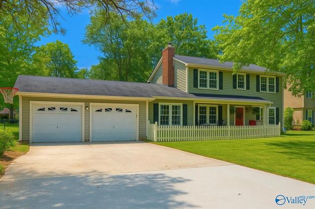 1919 Betty St, Decatur, AL 35601 | MLS# 21890585 | 22 Photos - Movoto