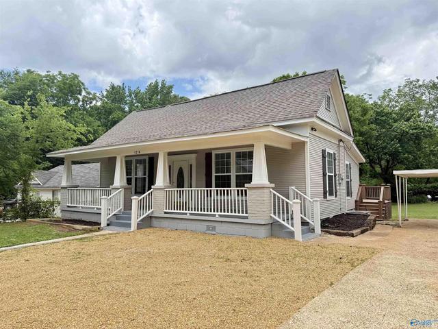 1216 North St, Decatur, AL 35601 | MLS# 21890240 | 27 Photos - Movoto