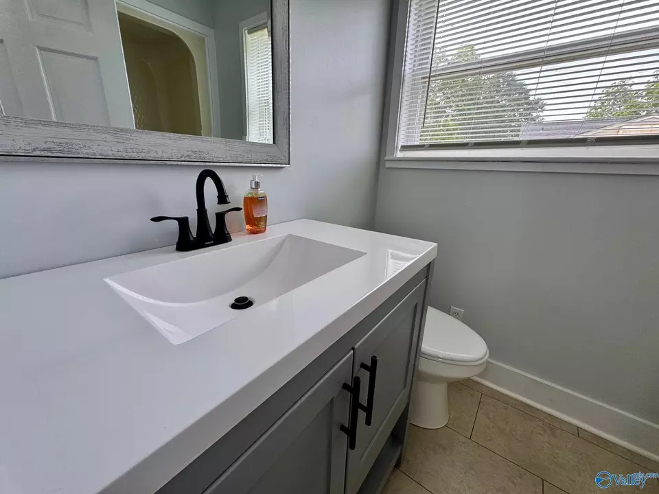 2103 Roseberry Dr, Scottsboro, AL 35769 | MLS# 21890749 | 23 Photos ...