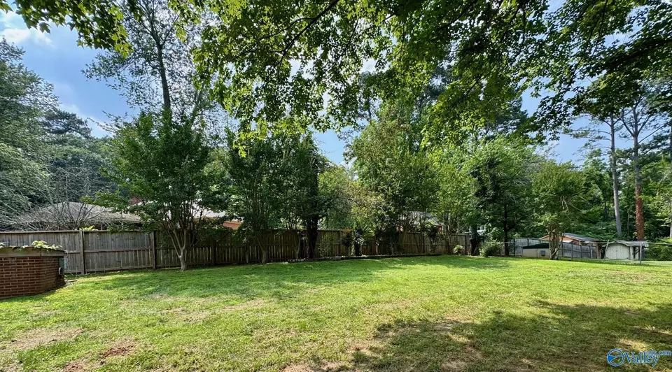 2103 Roseberry Dr, Scottsboro, AL 35769 | MLS# 21890749 | 23 Photos ...