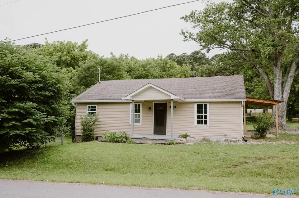 509 2nd Ave, Arab, AL 35016 | MLS# 21891538 | 9 Photos - Movoto