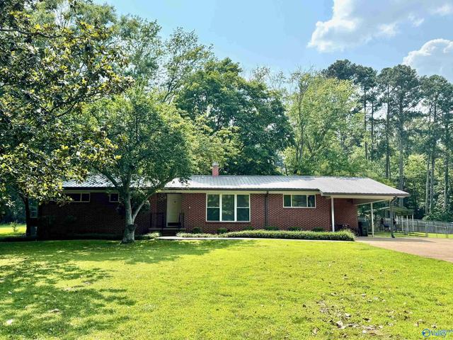 2103 Roseberry Dr, Scottsboro, AL 35769 | 23 Photos - Movoto