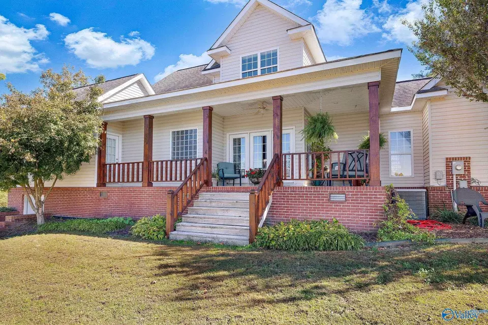 825 Wallace Rd, Arab, AL 35016 | MLS# 21903239 | 15 Photos - Movoto